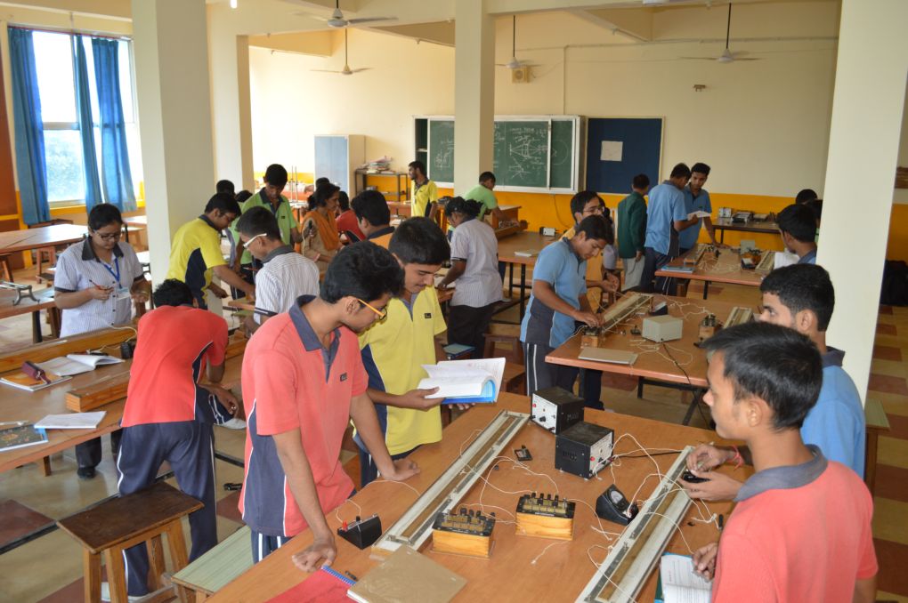 Maharshi Patanjali Vidya Mandir - FACILITIES PROVIDED AT MPVM